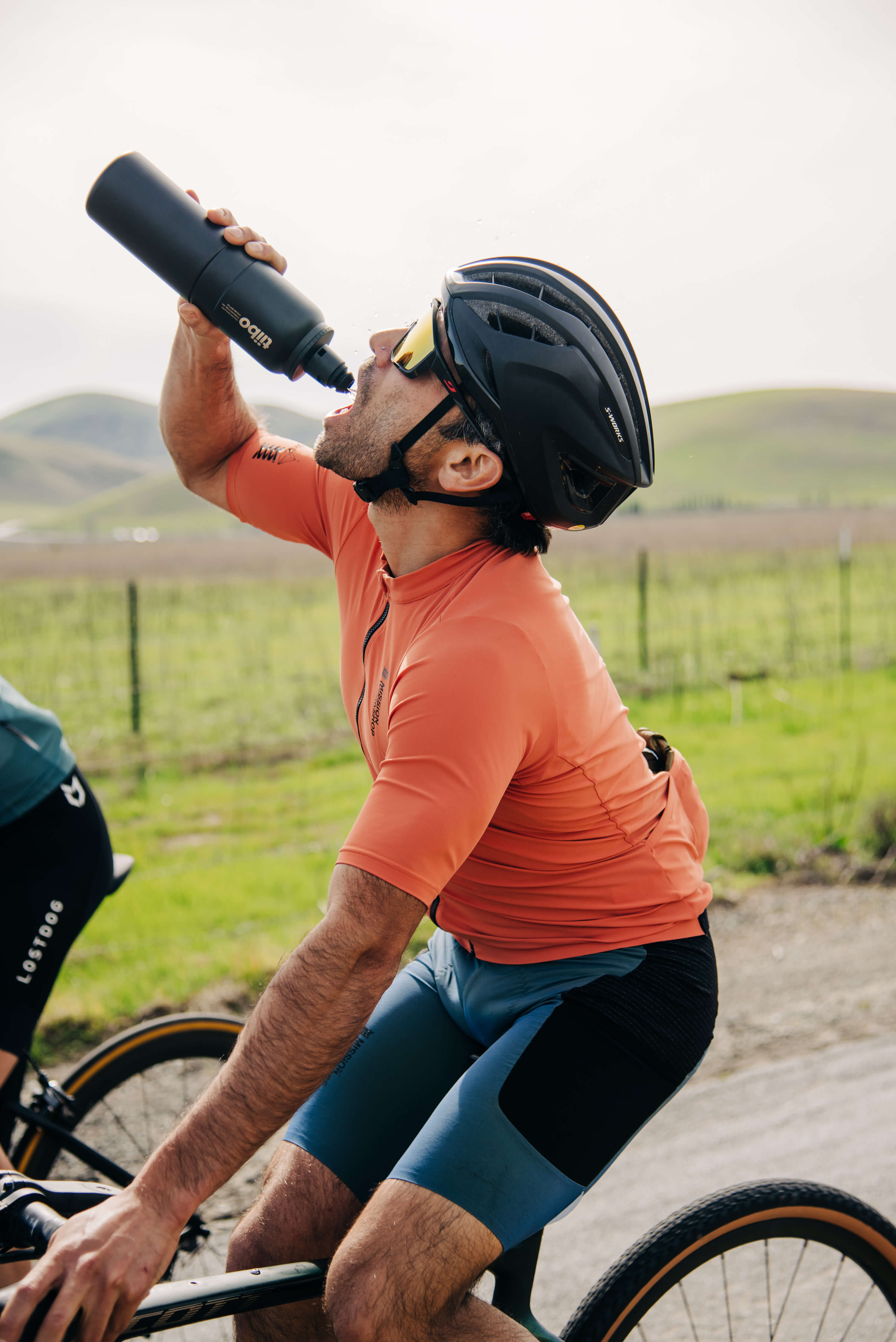 Hydration on Wheels: How to Stay Hydrated on a Long Summer Ride – tiibo